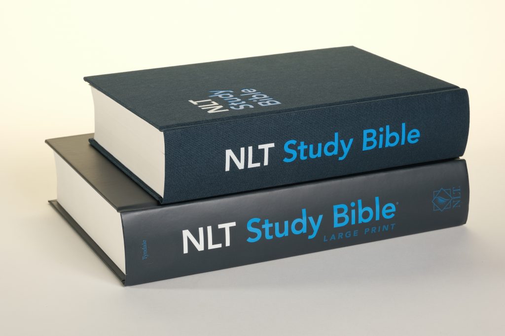 Illustrated Study Bible – Tyndale Bibles
